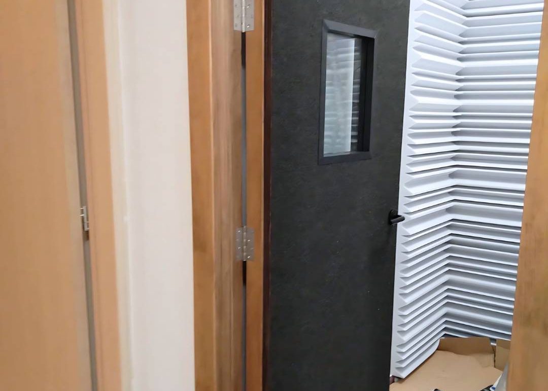 Soundproof Door - Private Studio - AcoustiCy - Acoustic design and ...
